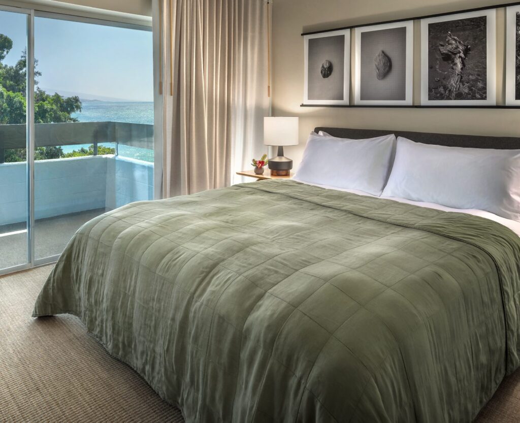 Kona Hotel | Hotel on Big Island Hawaii | PACIFIC 19